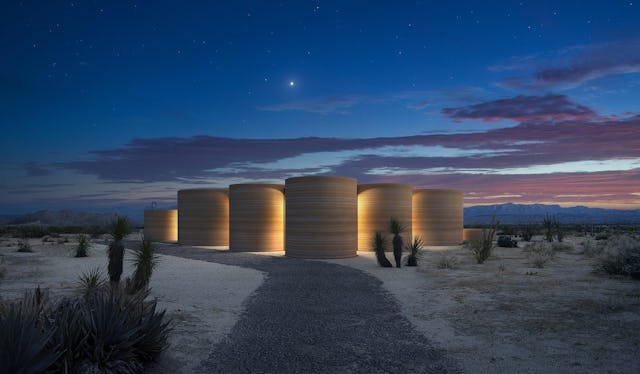 El Cosmico – ICON